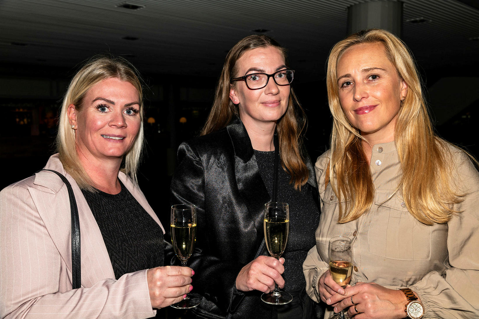Nístandi sorg og taumlaus gleði í boði Maríu Reyndal